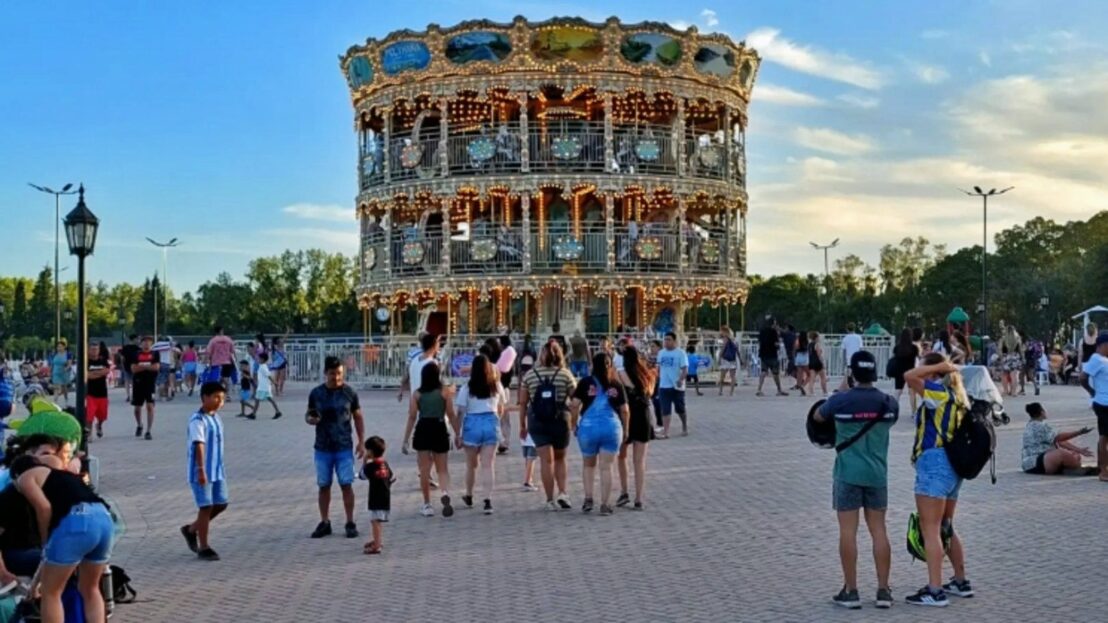 Días y horarios para visitar el Carrusel de Puerto General San Martín ...