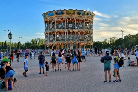 "Finde" largo: días y horarios para visitar el Carrusel de Puerto ...